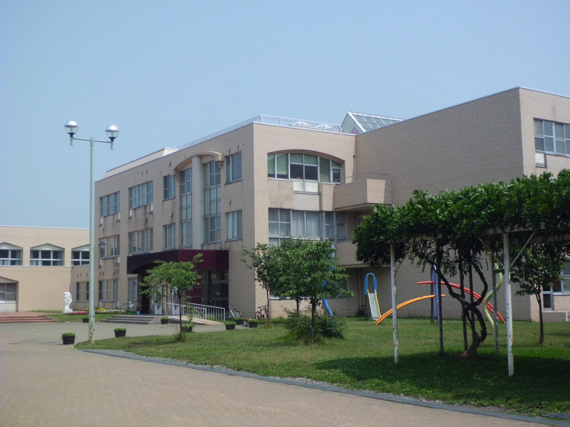 【最新版】北海道教育大学附属札幌小学校の偏差値･学費・評判など受験情報をマナビバ調査！ ｜札幌市 塾・学習塾｜札幌の個別指導塾 マナビバ